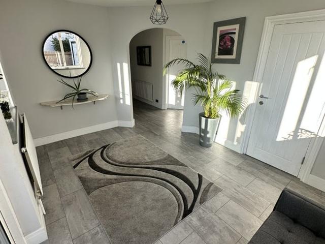 Room at Warwick Road, Greater London