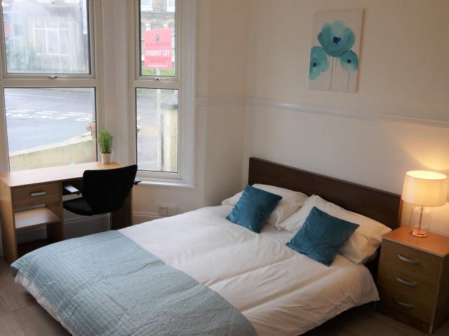 Room at Waterloo Road, Gillingham