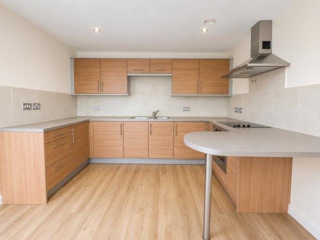 Room at Waterside Way, Wakefield