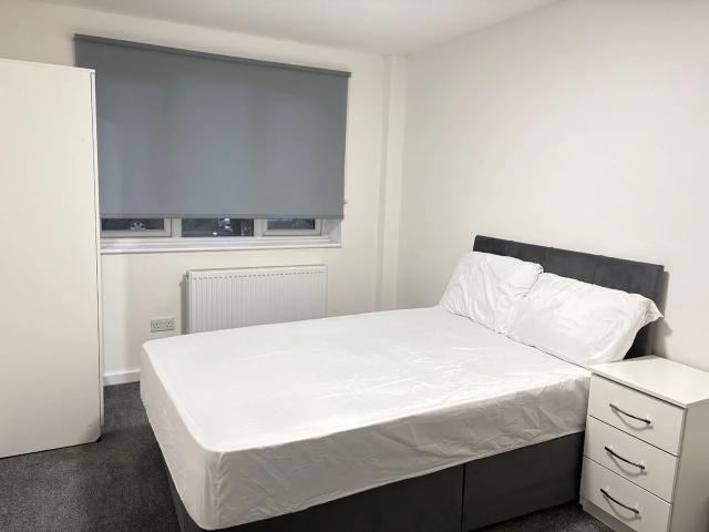 Room at Waterside, Milton Keynes