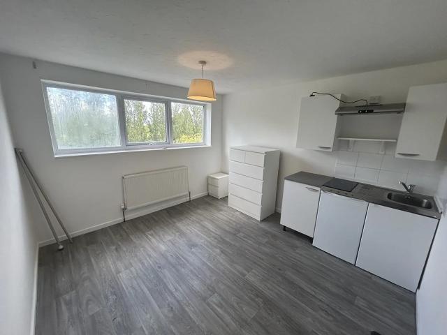 Room at Waterside, Milton Keynes