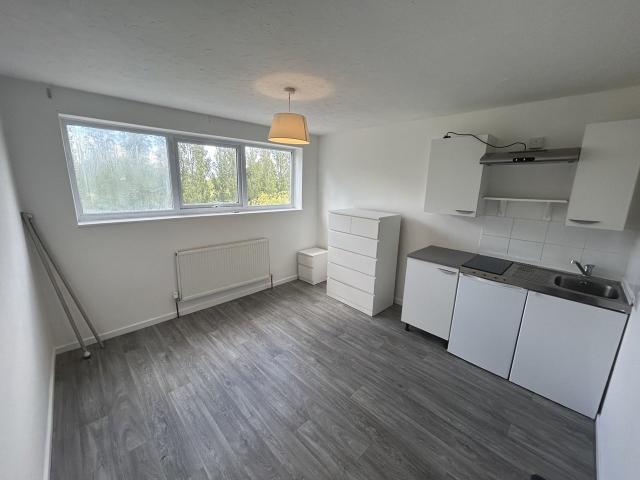 Room at Waterside, Milton Keynes