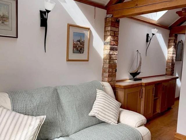 Room at Watery Lane, South Oxfordshire