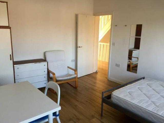 Room at Watford Road, Greater London