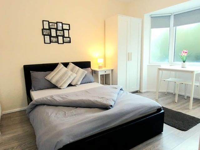Room at Watford Way, Greater London