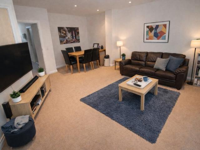 Room at Watkin Road, Leicester
