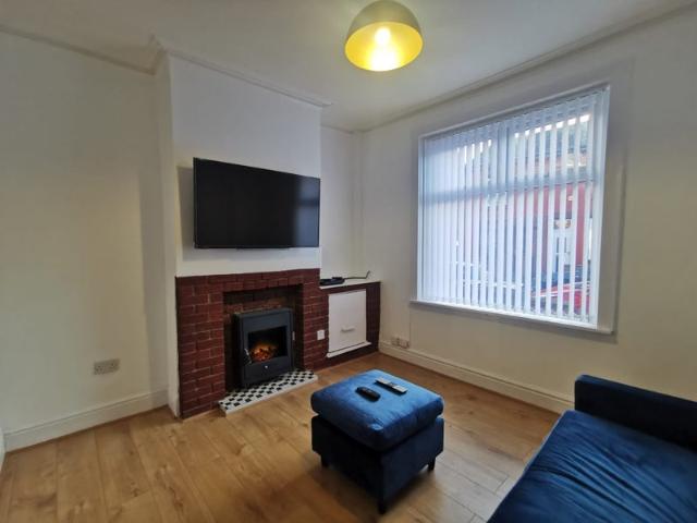 Room at Watts Street, Manchester