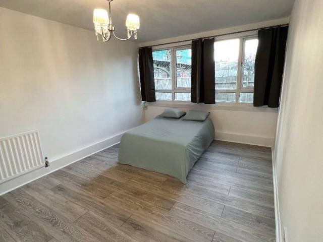 Room at Waynflete Square, Greater London