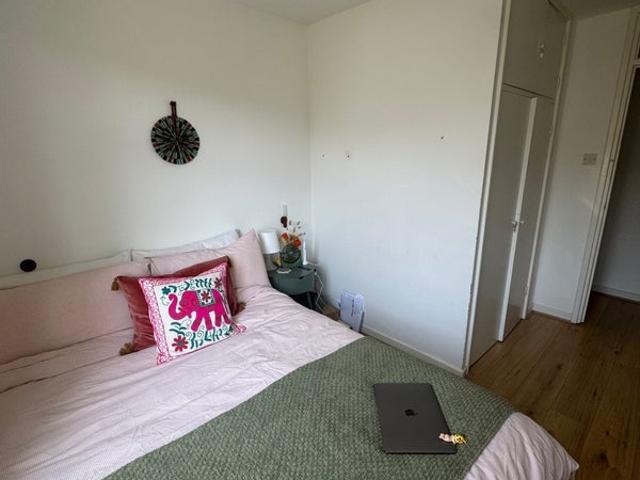 Room at Wayford Street, Greater London