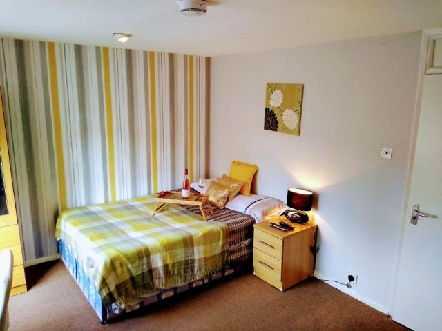 Room at Wayside Mews, Maidenhead