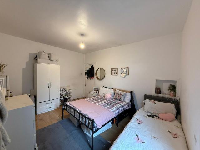 Room at Wearside Road, Greater London