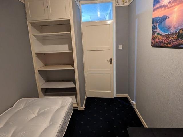 Room at Weavers Walk, Coventry