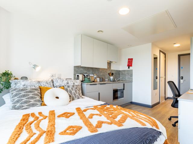 Room at Weekday Cross, Nottingham