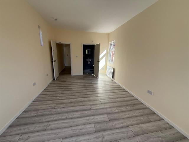 Room at Welldon Crescent, Greater London
