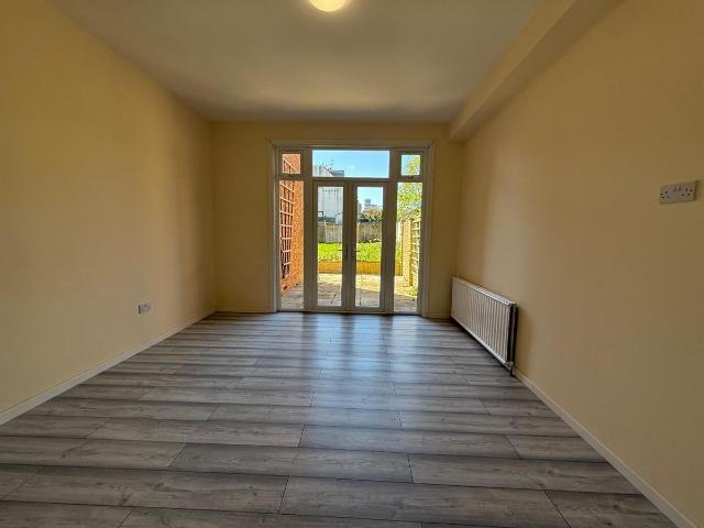 Room at Welldon Crescent, Greater London