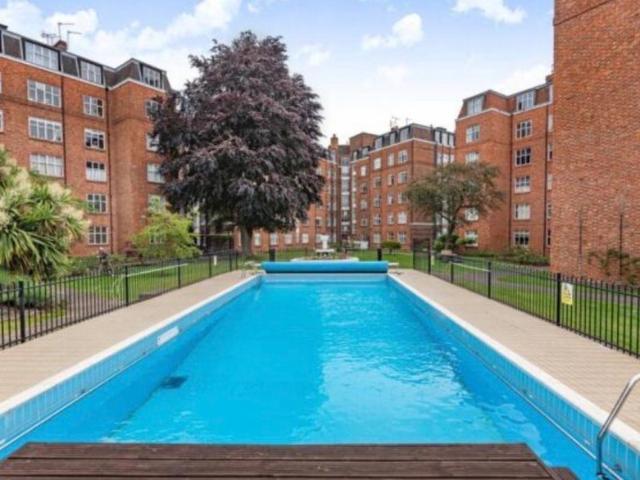 Room at Wellesley Road, Greater London