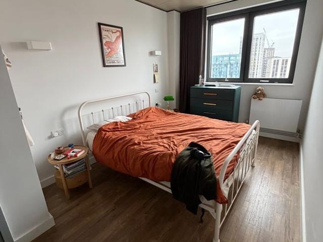 Room at Wellers Way, Greater London