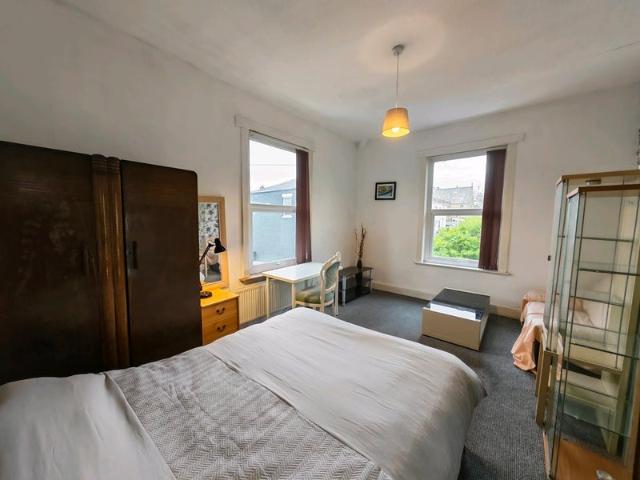 Room at Wellington Street, Preston
