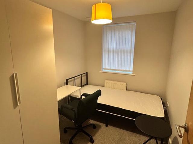 Room at Wellington Road, Manchester