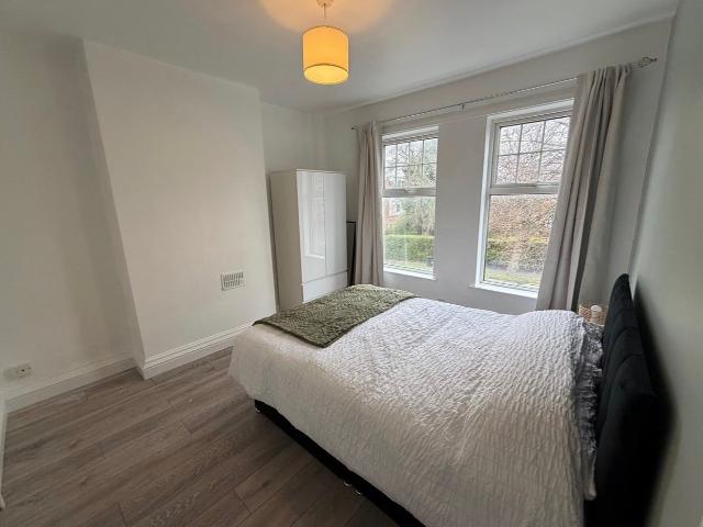 Room at Wellingborough Road, Rushden