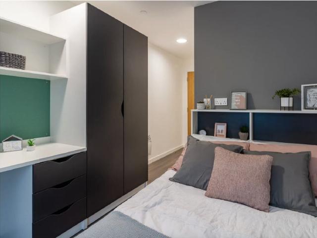 Room at Wembley Park Drive, Greater London