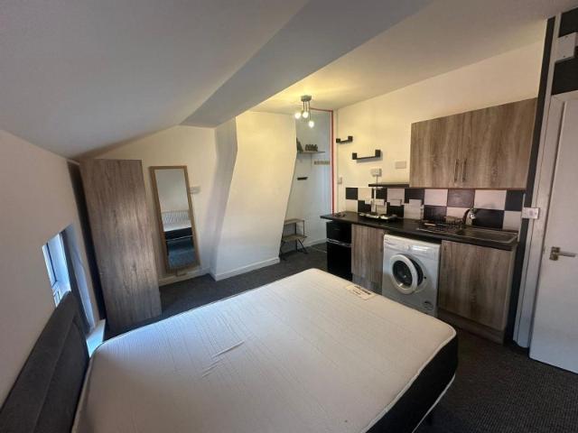 Room at Wesley Street, Wakefield