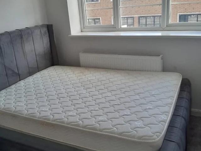 Room at Westwood Hill, Greater London