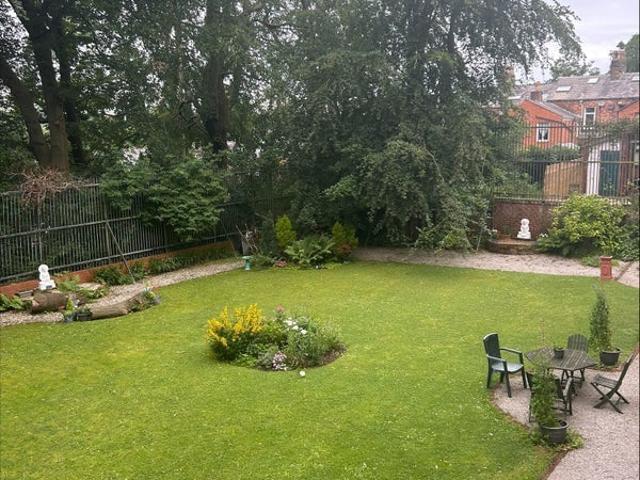 Room at West Cliff, Preston