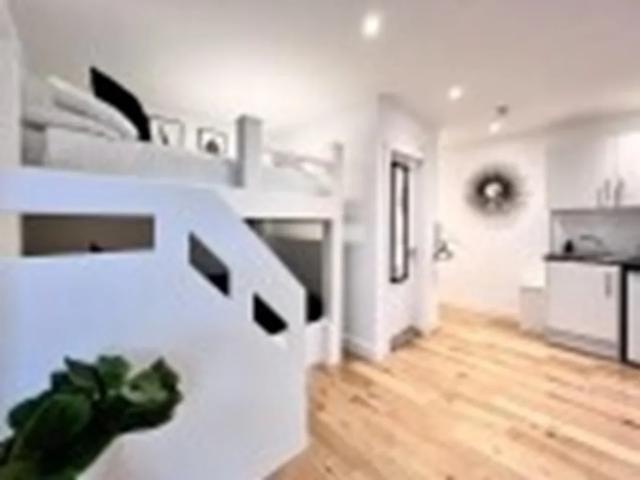 Room at West Cliff Road, Bournemouth
