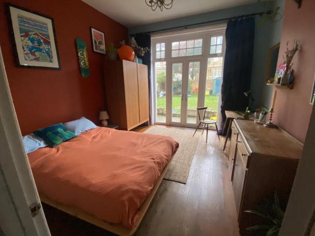 Room at West Bank, Greater London
