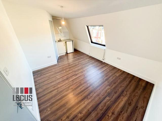 Room at West Green Road, Greater London