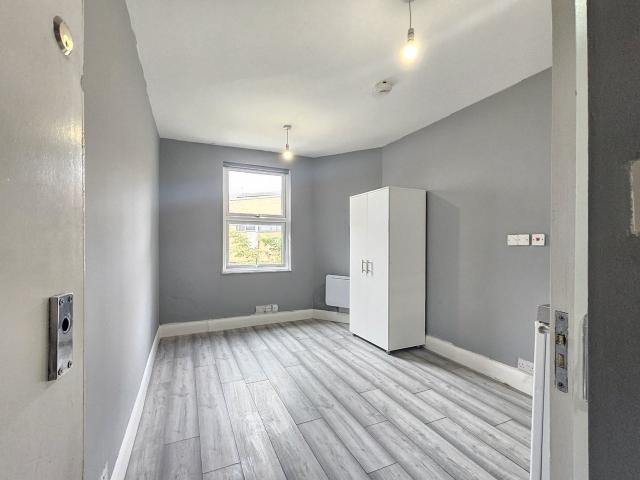 Room at West Green Road, Greater London