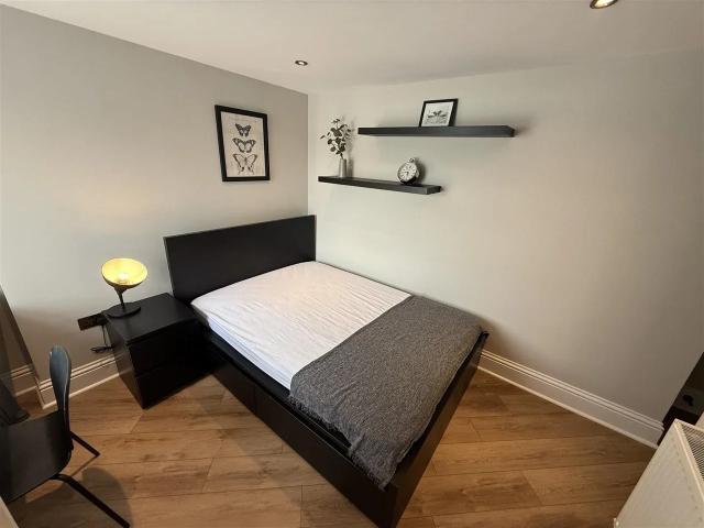 Room at West Derby Road, Liverpool