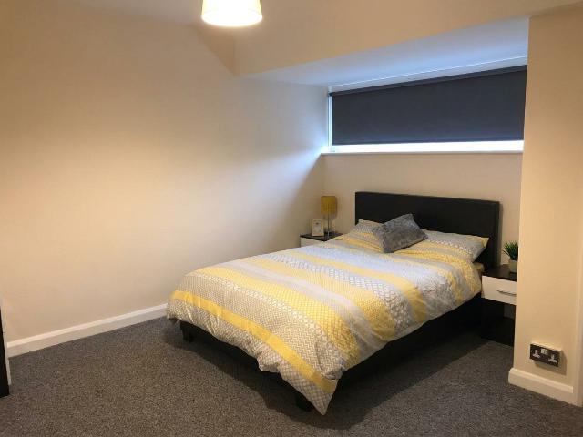 Room at West End Arcade, Nottingham