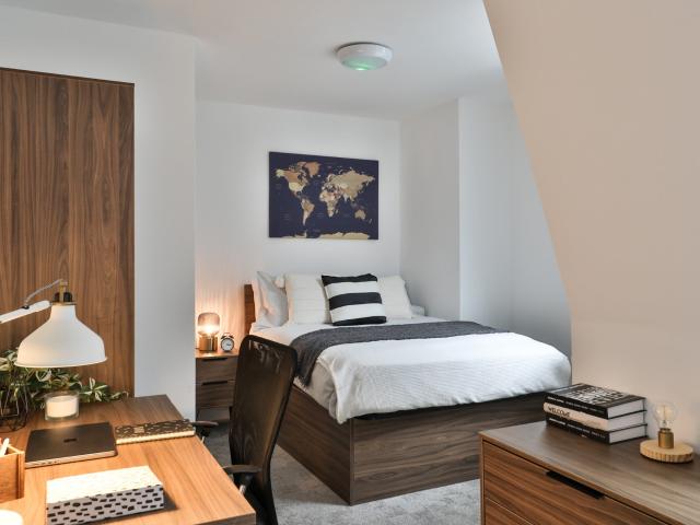 Room at West End Lane, Greater London