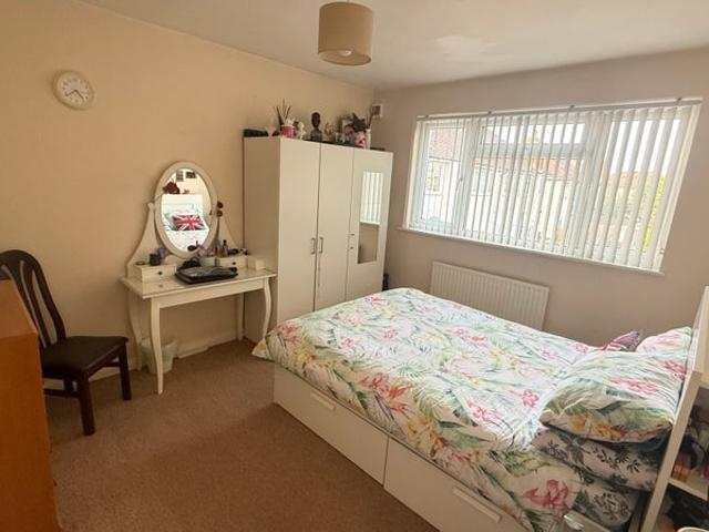 Room at West End Road, Greater London