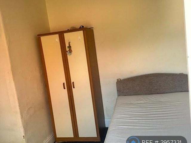 Room at West Street, Oswestry