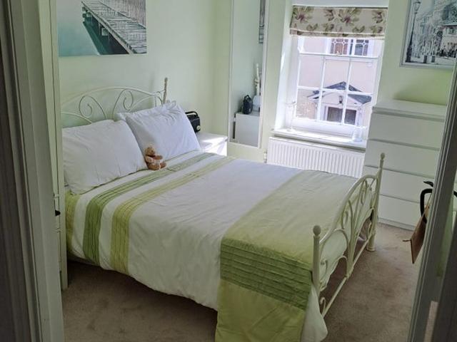Room at West Street, Bere Regis