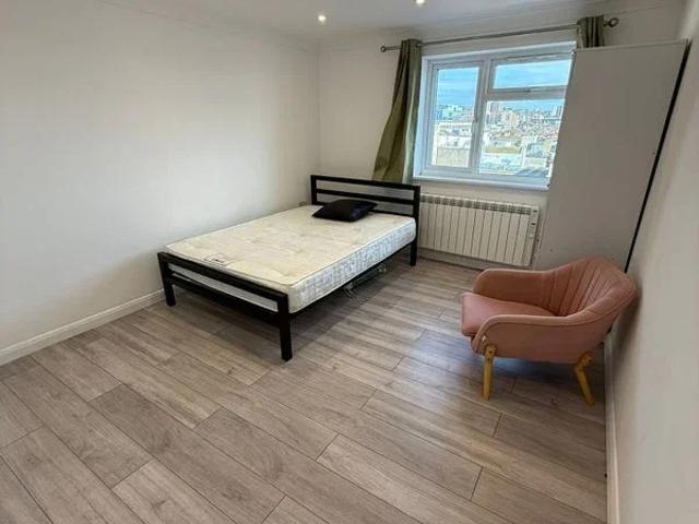 Room at West Street, Brighton