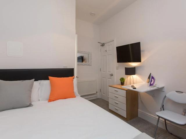 Room at West Street, Crewe