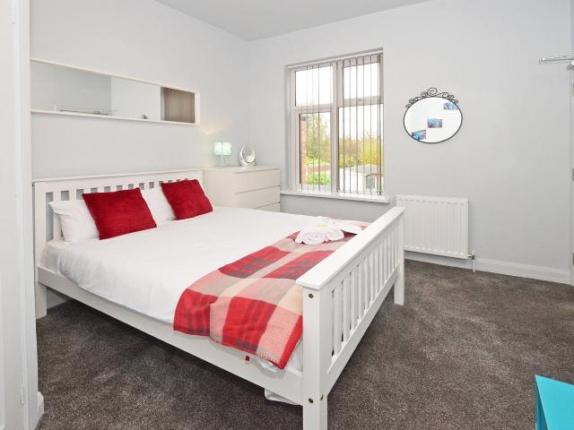 Room at West Street, Crewe