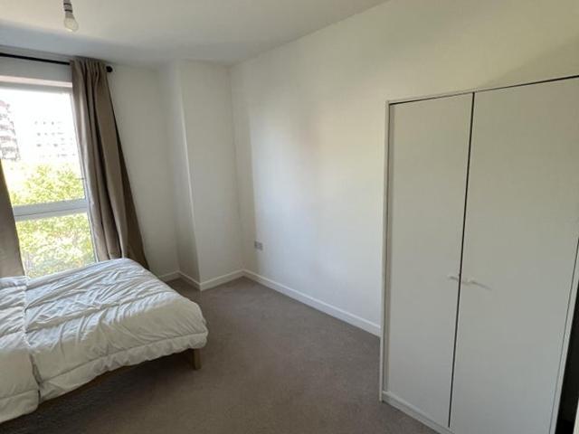 Room at West Parkside, Greater London