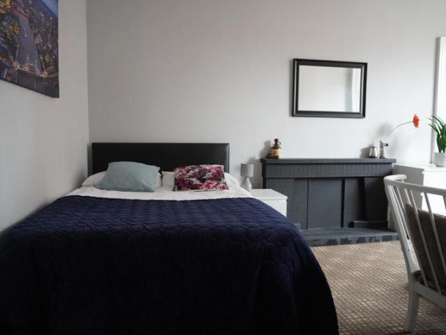 Room at West Prince's Street, Glasgow