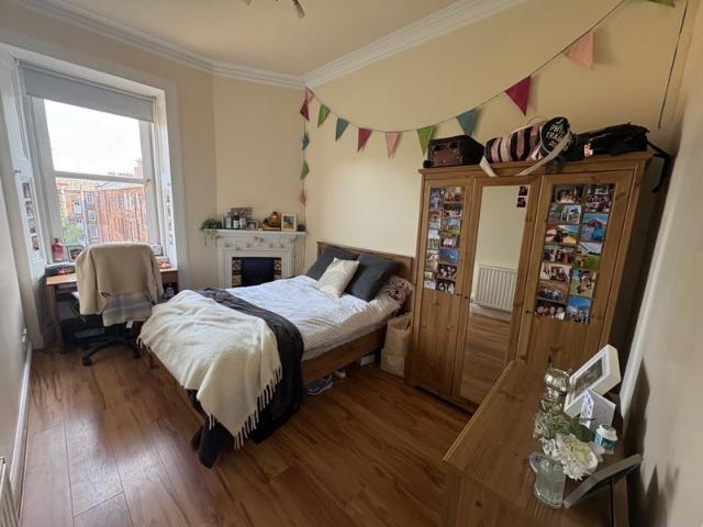 Room at West Prince's Street, Glasgow