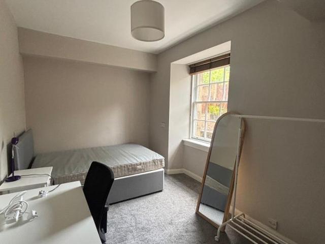 Room at West Princes Street, Glasgow
