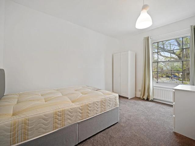 Room at West Road, Greater London