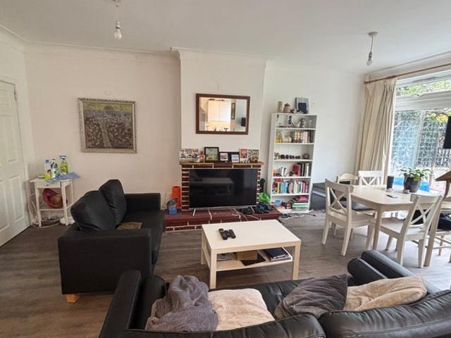 Room at West Road, Greater London
