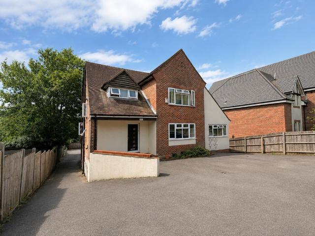 Room at West Wycombe Road, High Wycombe