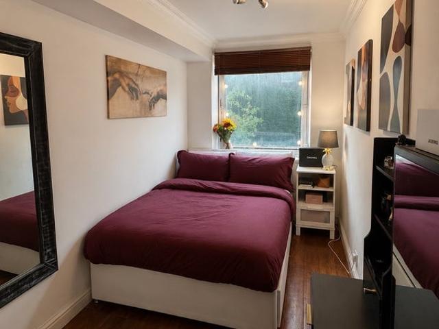 Room at Westbourne Grove, City of Westminster