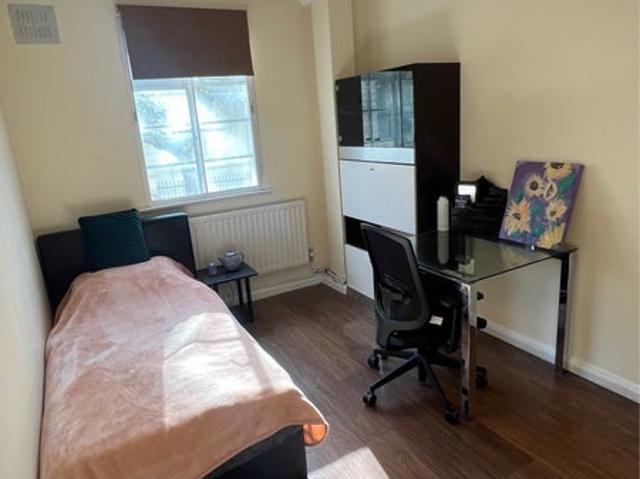 Room at Westbourne Terrace, City of Westminster